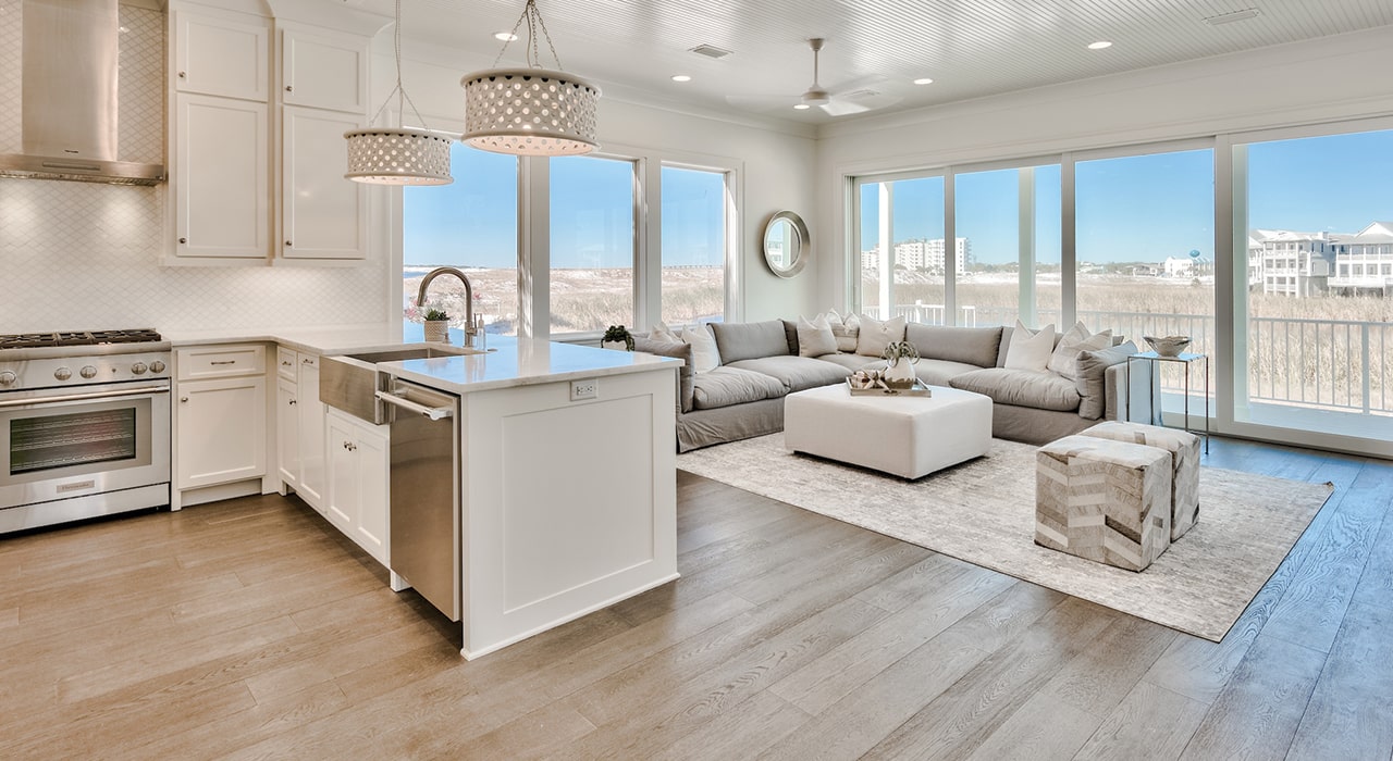 Destin Pointe Residences | Outside Regatta Bay