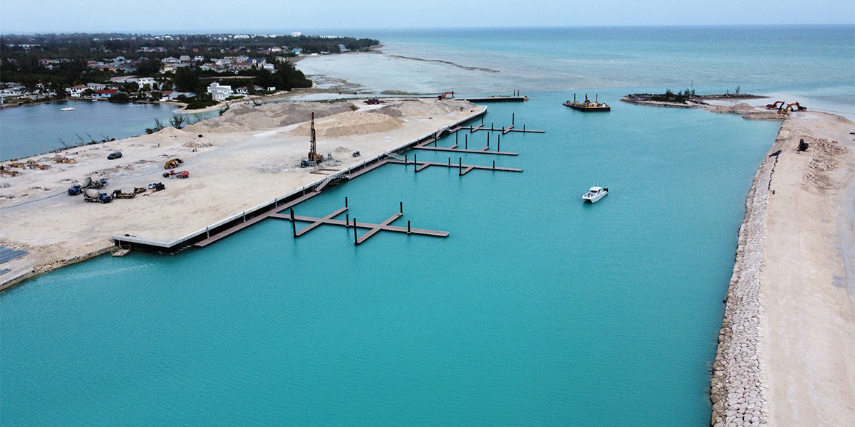 First Vessel Enters Legendary Marina Resort at Blue Water Cay